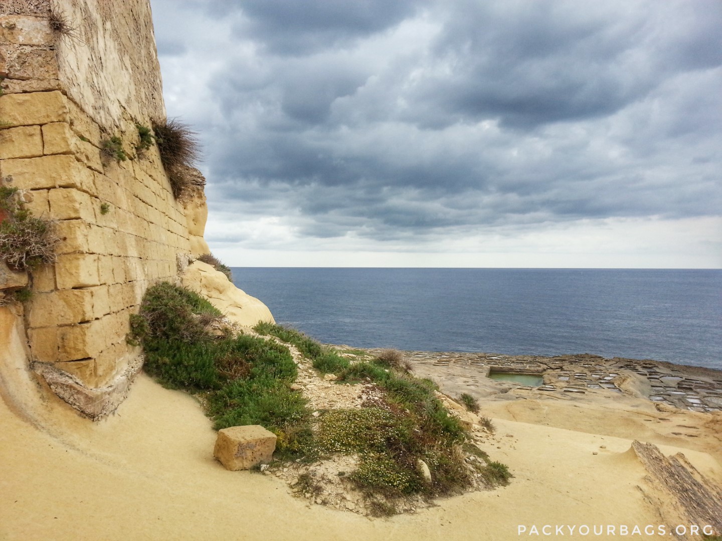 Gozo - Why You Should Visit This Beautiful Island - Pack your bags